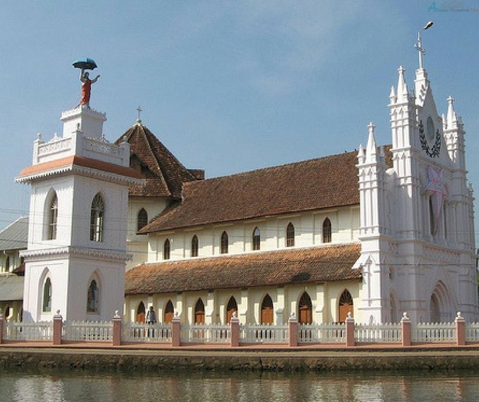 Alappuzha Tourist Places - Alleppey Houseboat Club