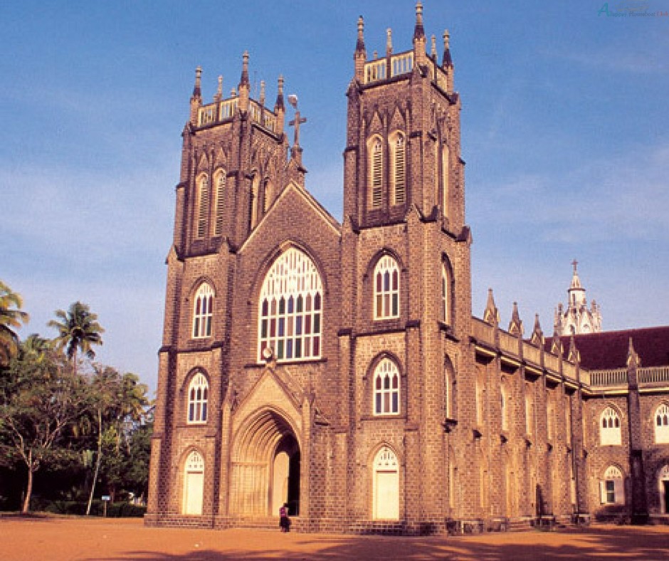 Alappuzha Tourist Places - Alleppey Houseboat Club