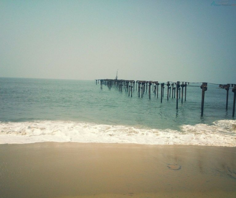 Alappuzha Tourist Places - Alleppey Houseboat Club