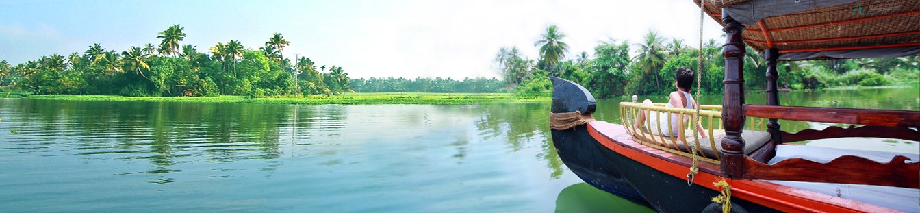 Shikara boat ride in Alleppey - Alleppey Houseboat Club
