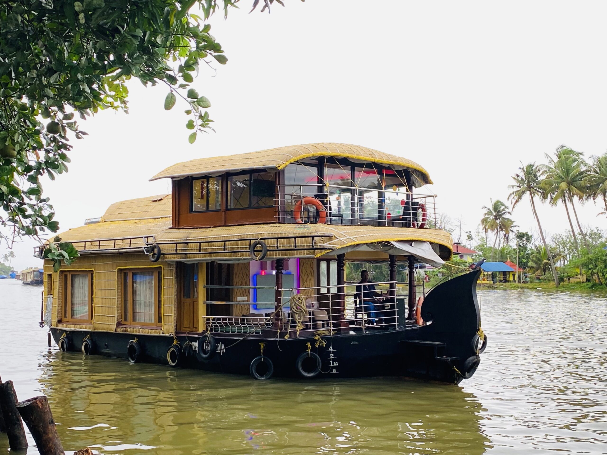2 Bedroom Deluxe Boat House - Alleppey Houseboat Club