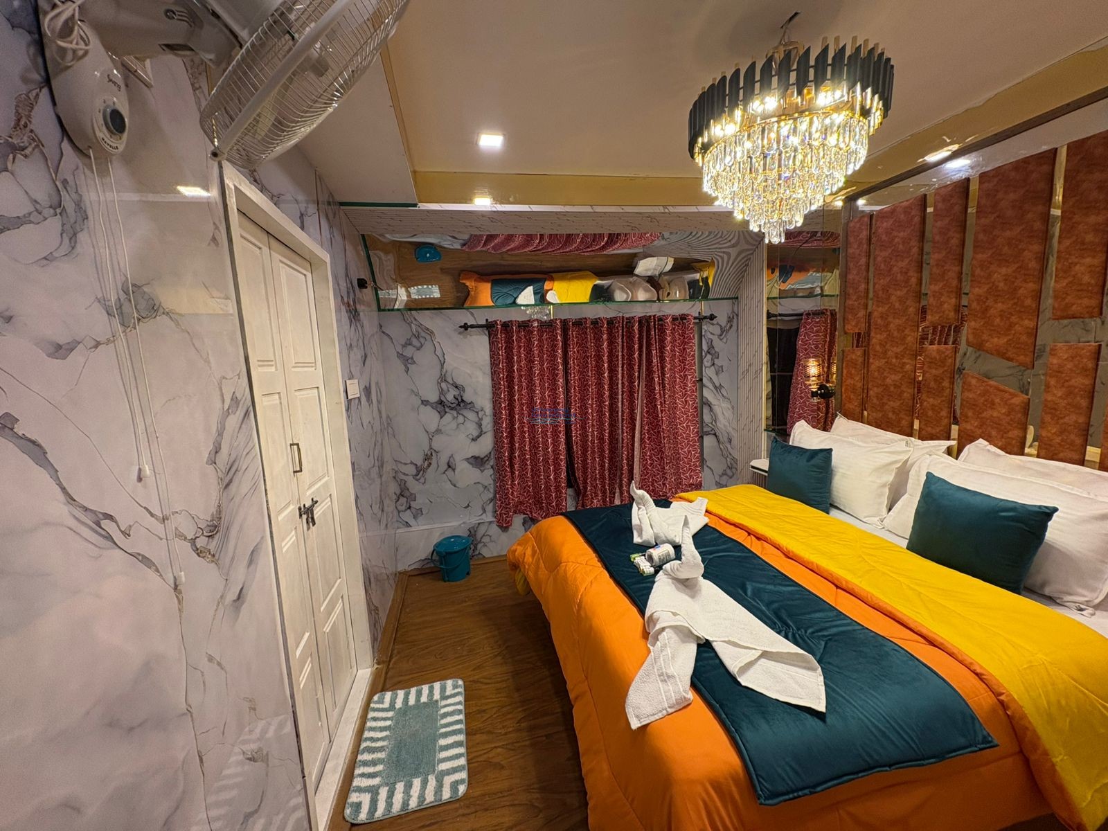 3 Bedroom Premium AC Houseboat - Alleppey Houseboat Club