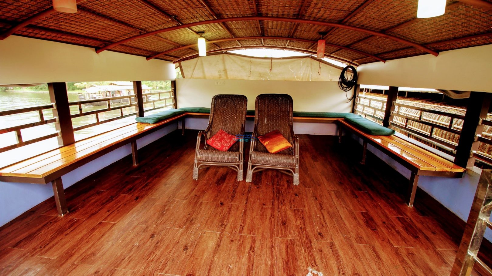 1 Bedroom Super Deluxe Houseboat with Upperdeck - Alleppey Houseboat Club