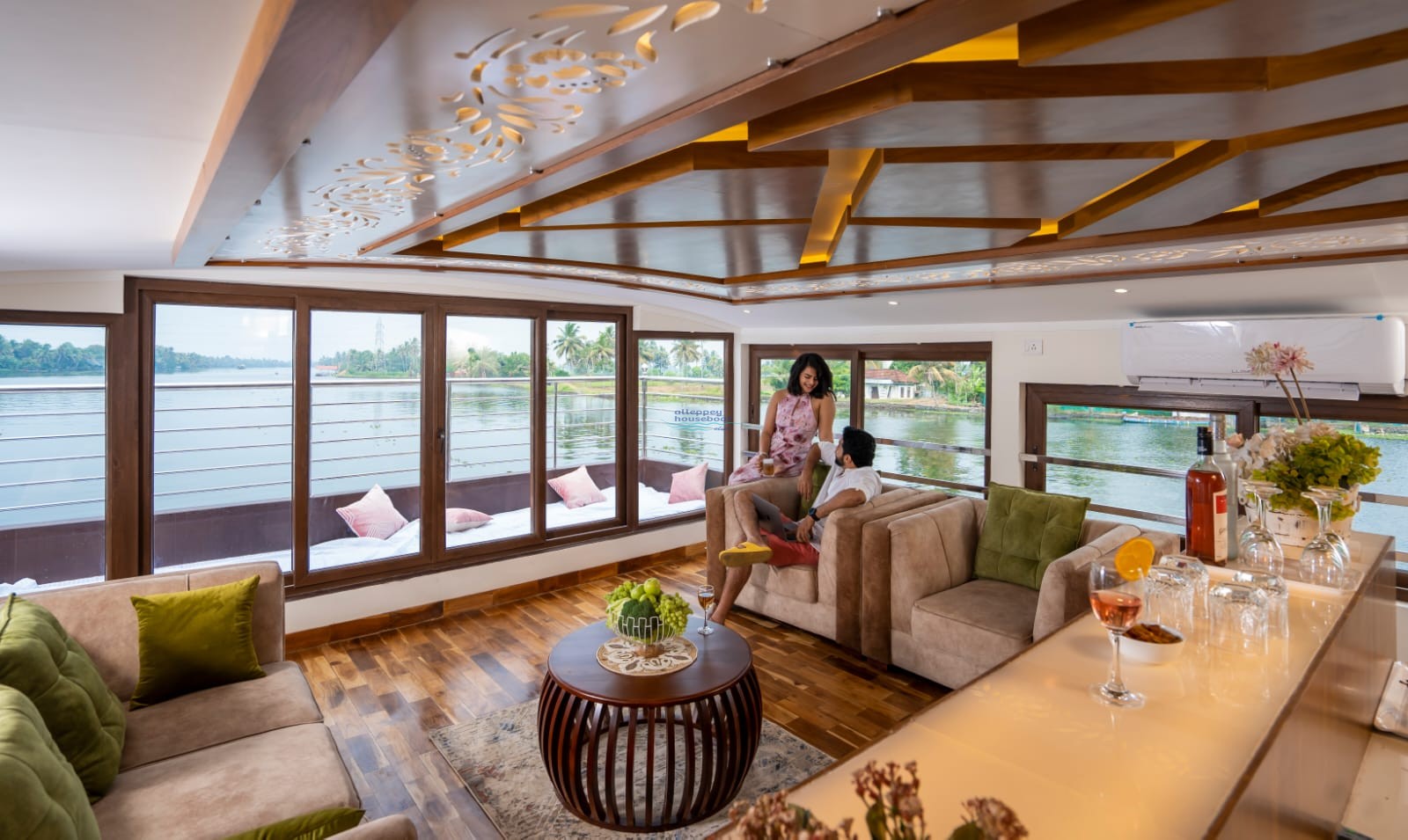 Unrivaled Backwater Cruise on the 2 Bedroom Ultra Luxury Houseboat with ...